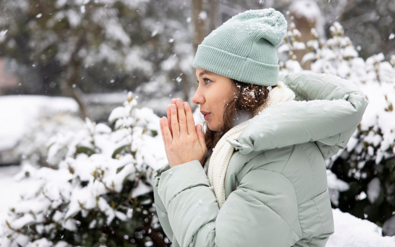 Protecting Your Hands During Winter: Common Hand Fractures and Injuries ...